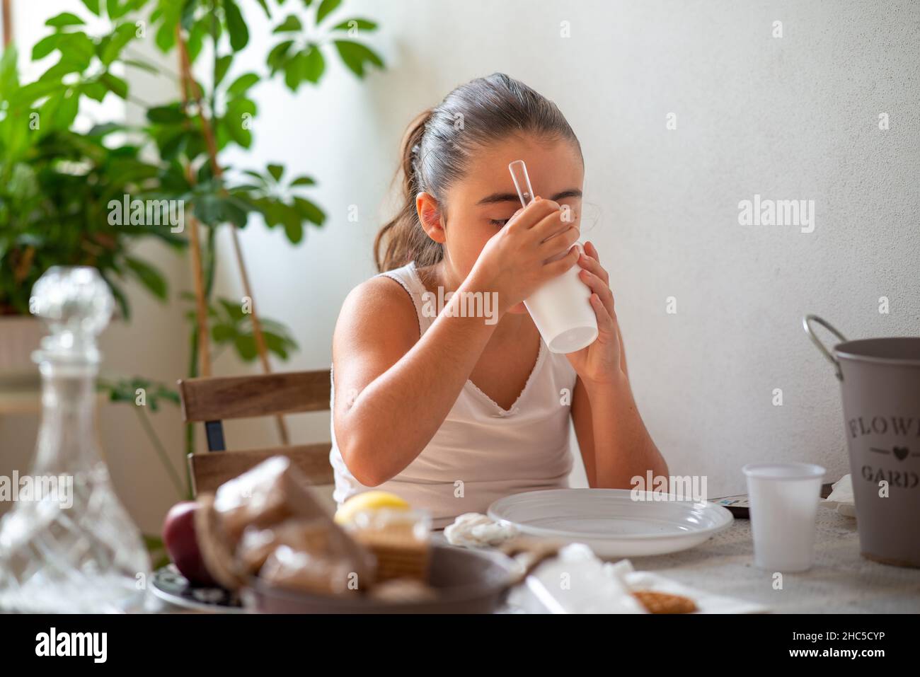 Making breakfast at home hi-res stock photography and images - Alamy