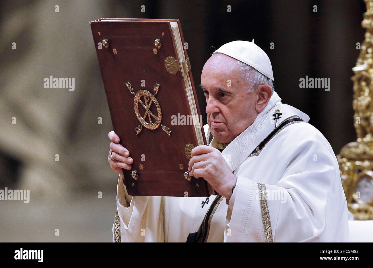 Vatican City, Vatikanstadt. 23rd Dec, 2021. Pope Francis celebrates ...
