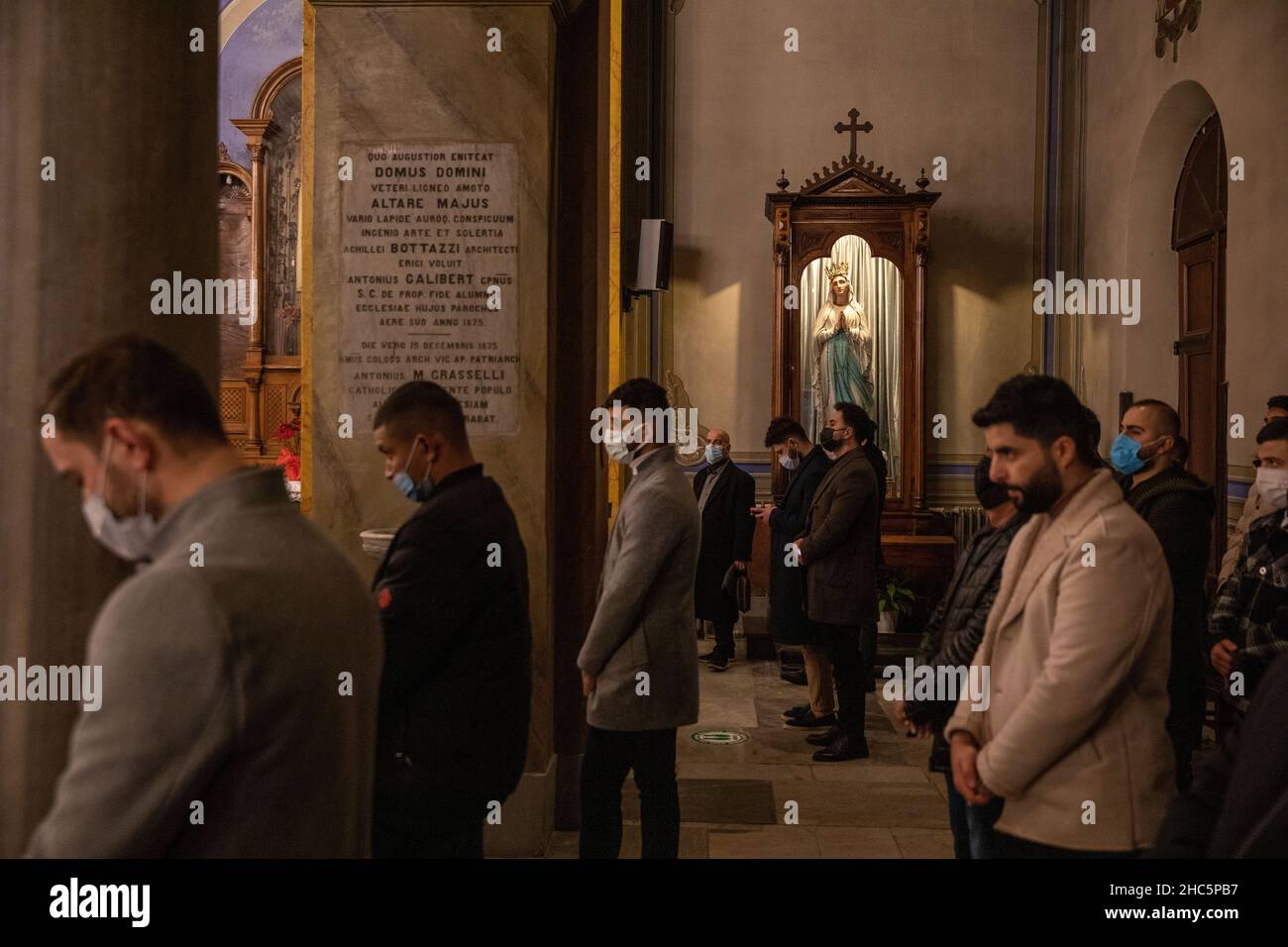 Celebration of the Christmas liturgy by Arab Catholics at the St ...
