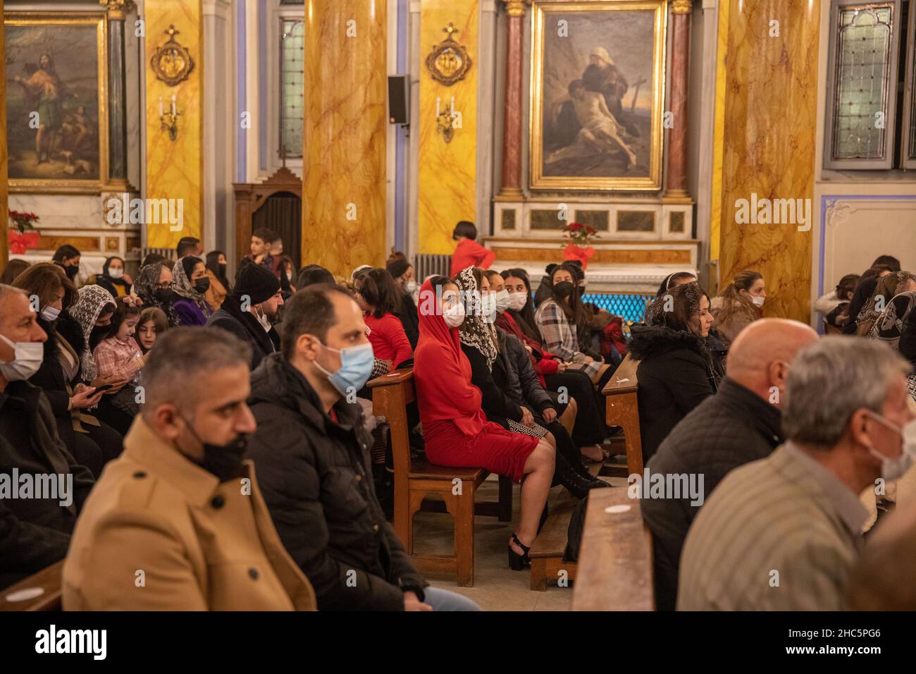Celebration of the Christmas liturgy by Arab Catholics at the St ...