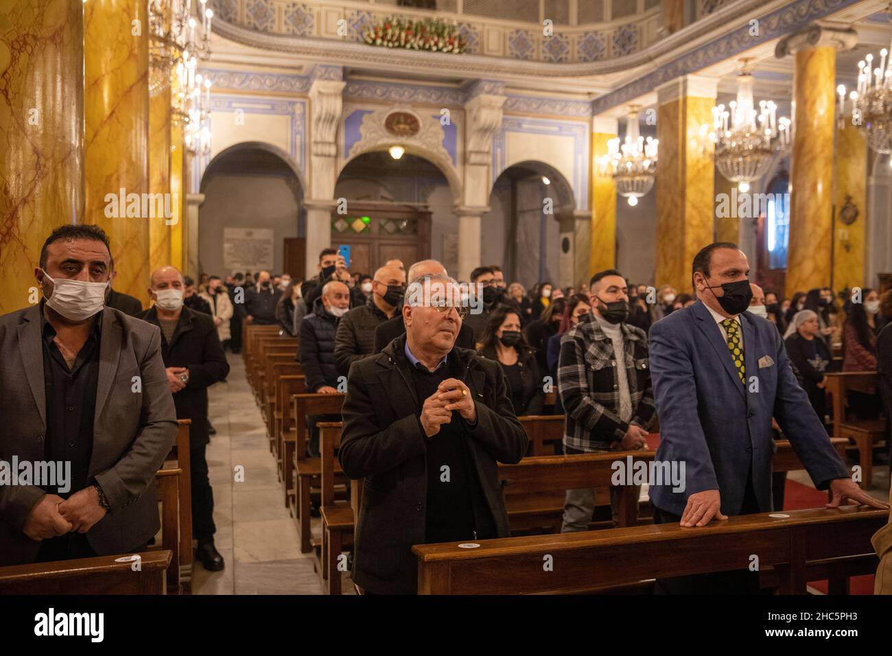 Celebration of the Christmas liturgy by Arab Catholics at the St ...