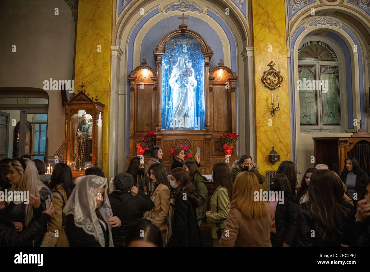 Celebration of the Christmas liturgy by Arab Catholics at the St ...