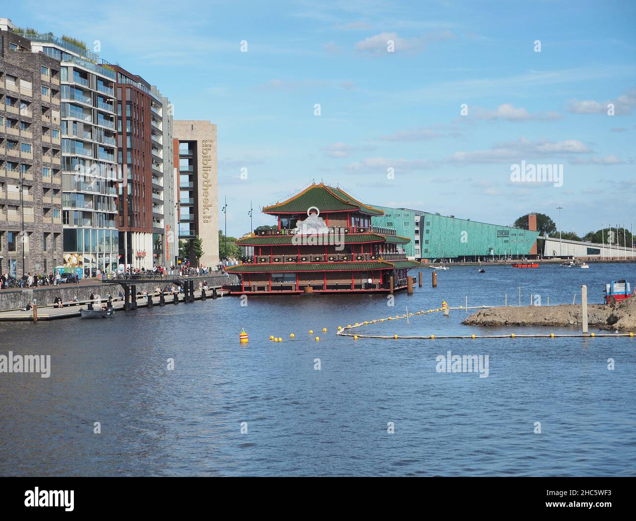 Floating chinese restaurant sea palace hi-res stock photography and ...