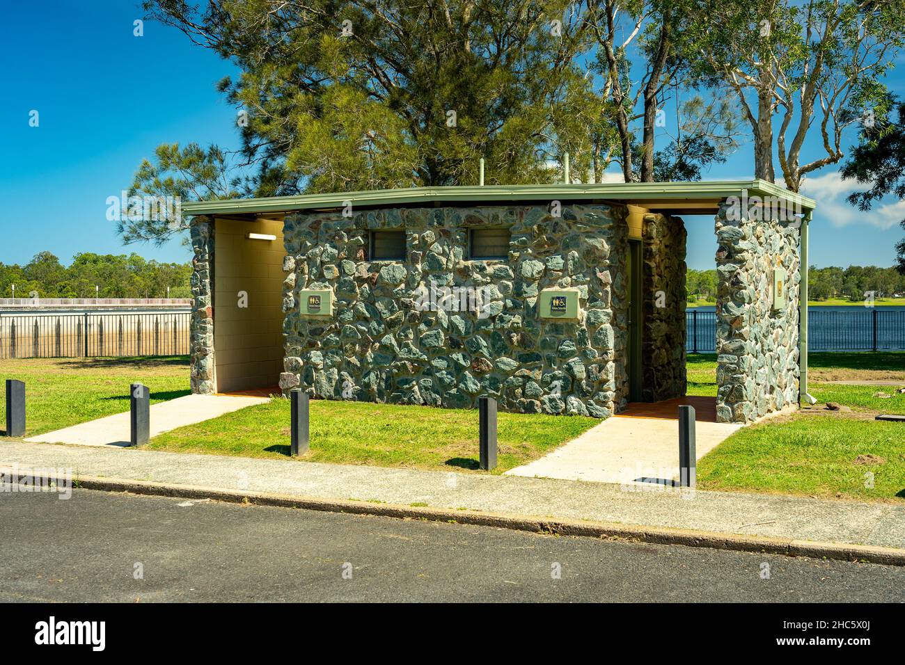 Public toilet australia hi-res stock photography and images - Alamy