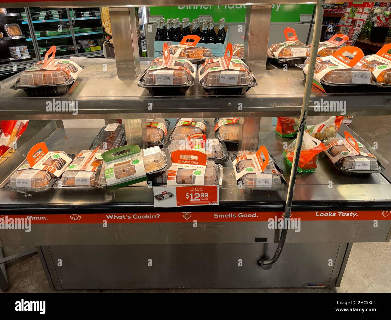 Kroger supermarket interior hi-res stock photography and images - Alamy