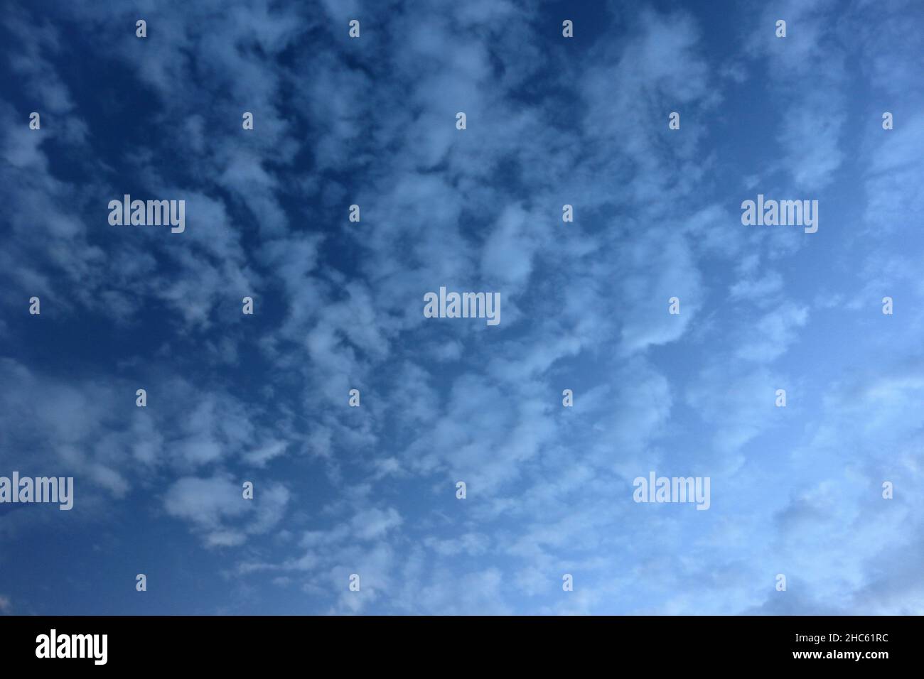 Photo set of clouds in the morning, at sunrise And changing the color ...