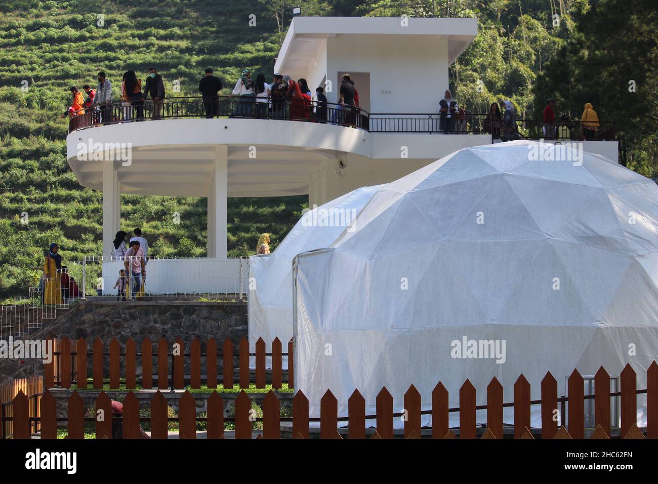 Full facilities hi-res stock photography and images - Alamy