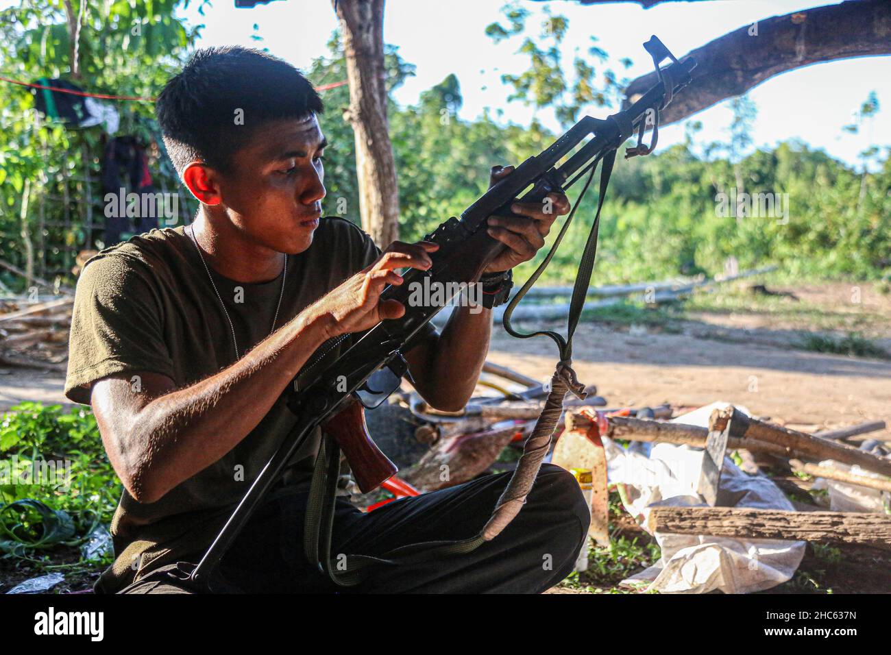 Kayin State, Myanmar. 20th Nov, 2021. One of the member of People ...