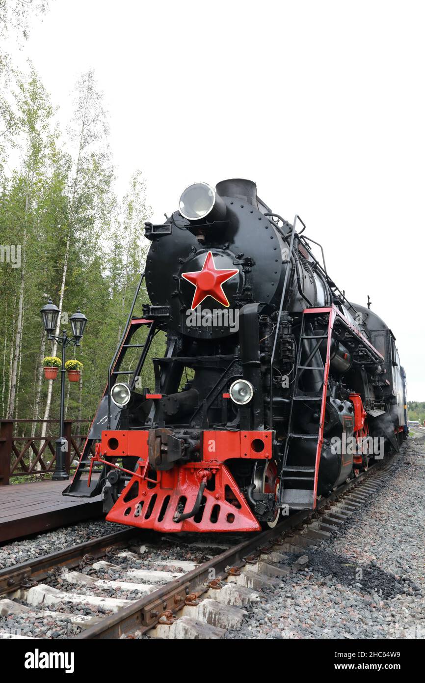 View of ancient engine locomotive at railway station Stock Photo - Alamy