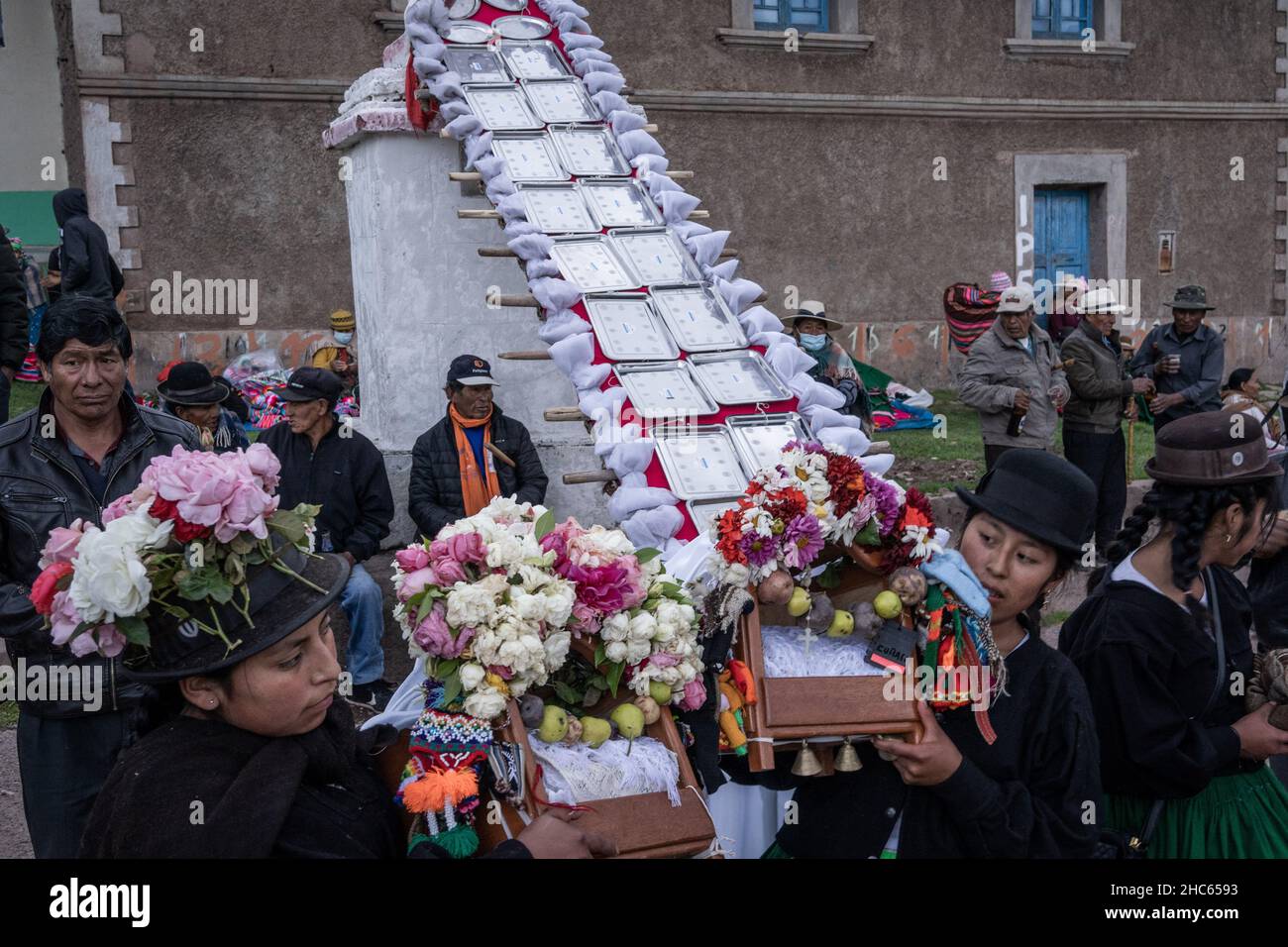 Ichu, Peru. 24th Dec, 2021. Young women from different communities of ...