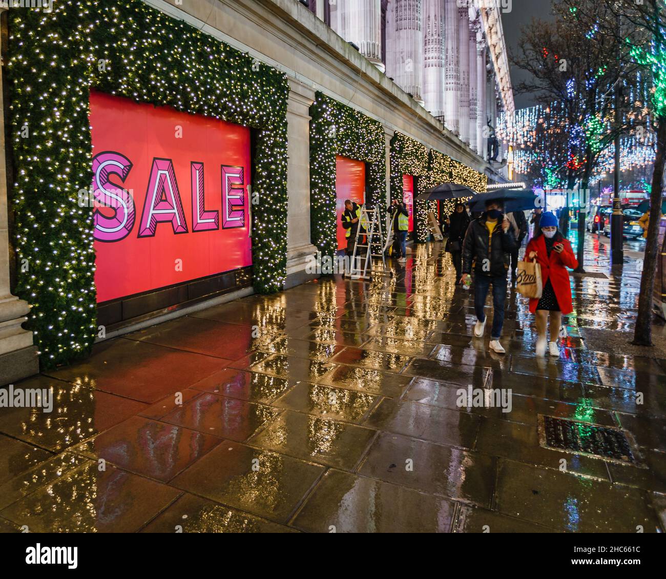 The sales signs go up on Christmas eve at Selfridges in preparation for ...