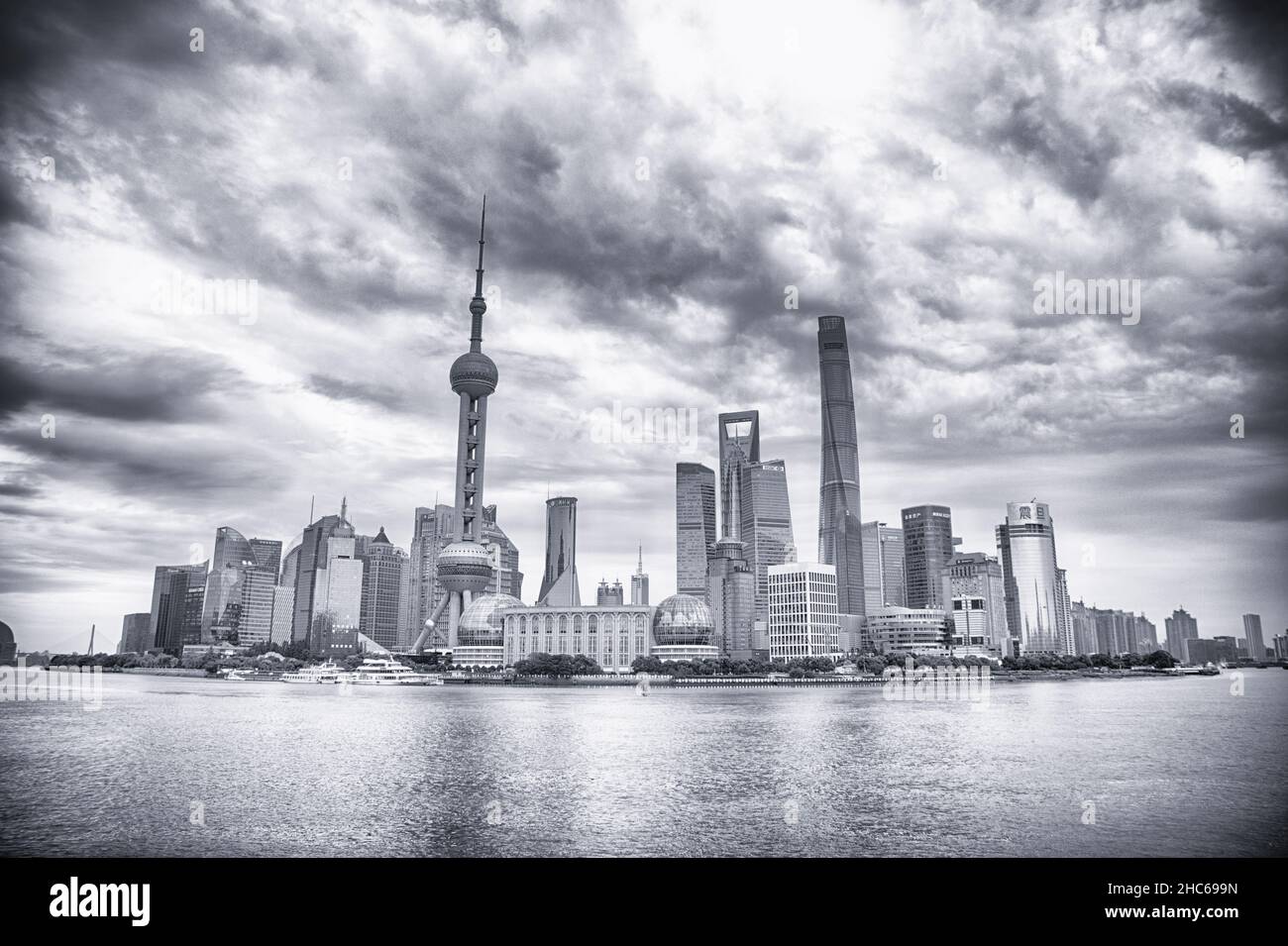 Shanghai bund financial center hi-res stock photography and images - Alamy