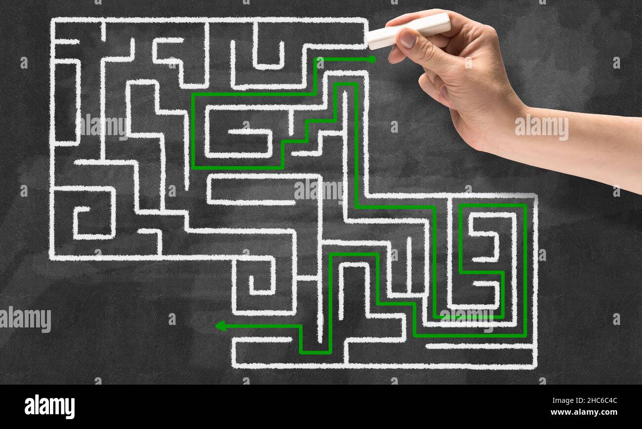Draw maze game hi-res stock photography and images - Alamy