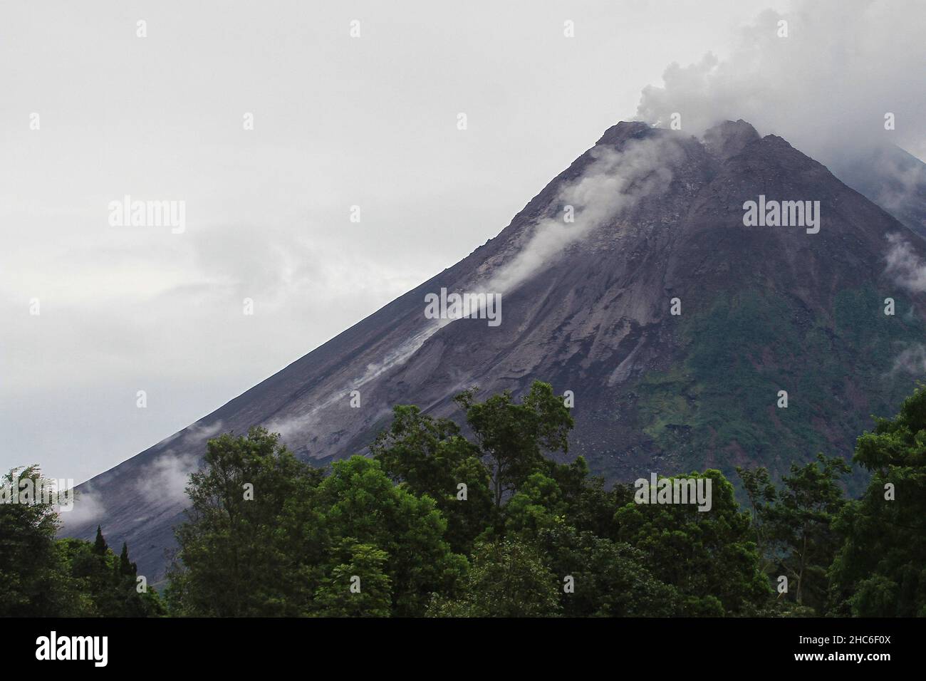 Photo of devi kali hi-res stock photography and images - Alamy
