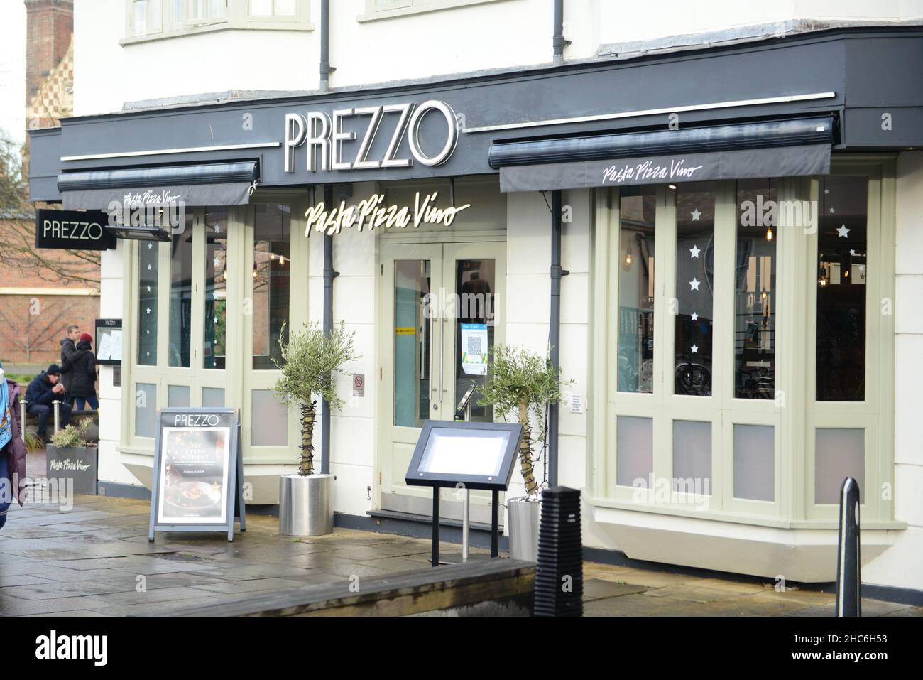 cambridge, england, UK, 24-12-2021. Building facede of Prezzo ...