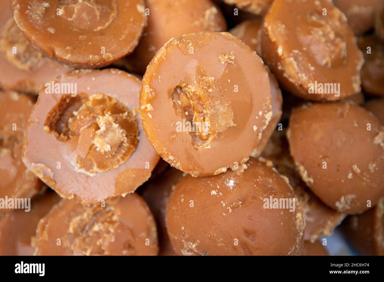 Process Of Making KHEJUR GUR Stock Photo - Alamy