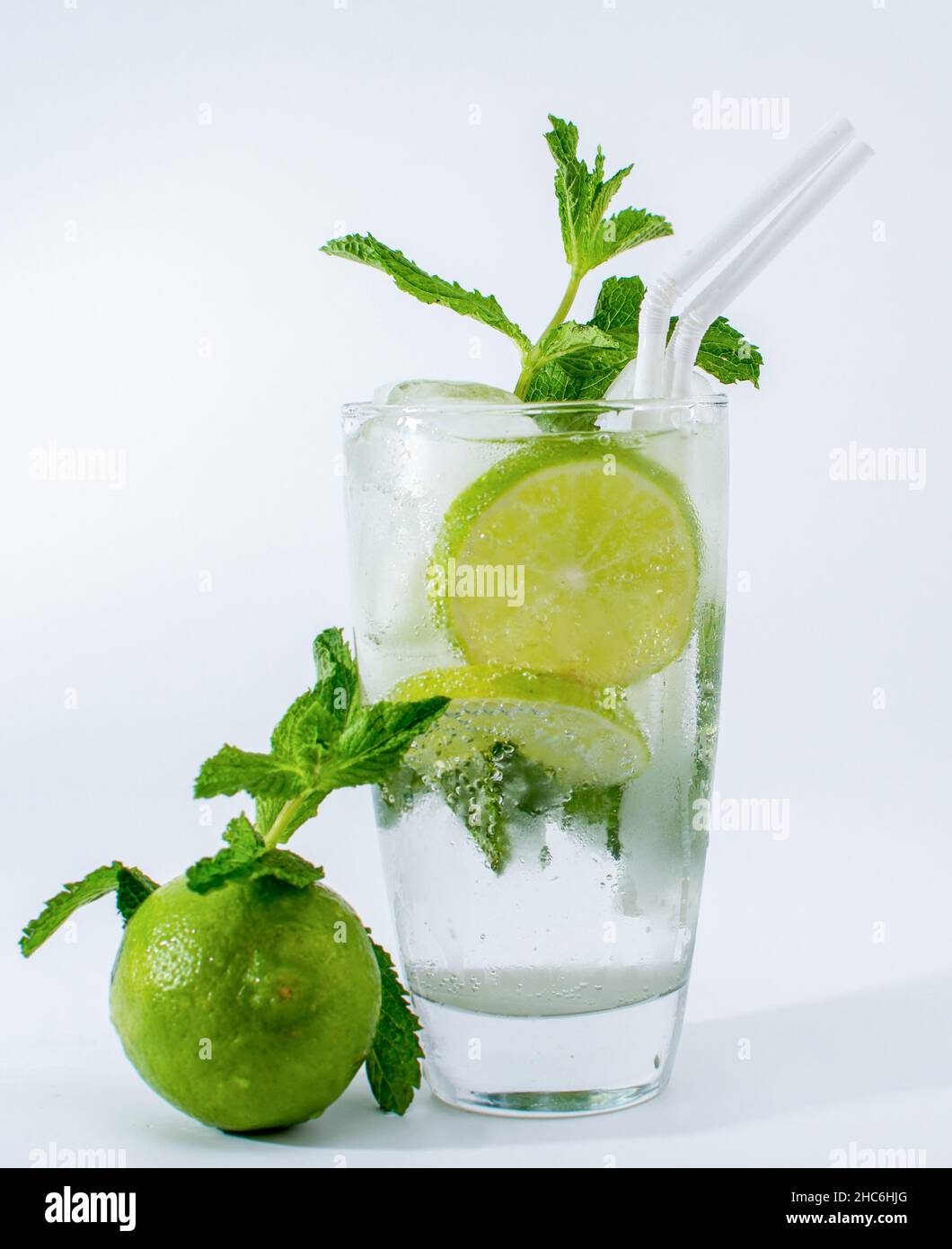 Cuban traditional cocktails: Mojito is probably the most sold coctail ...