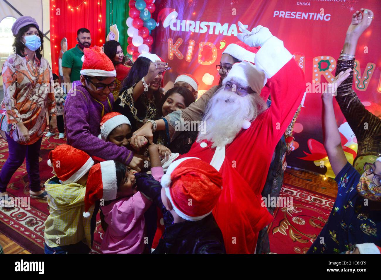 Asian woman in santa outfit hi-res stock photography and images - Alamy
