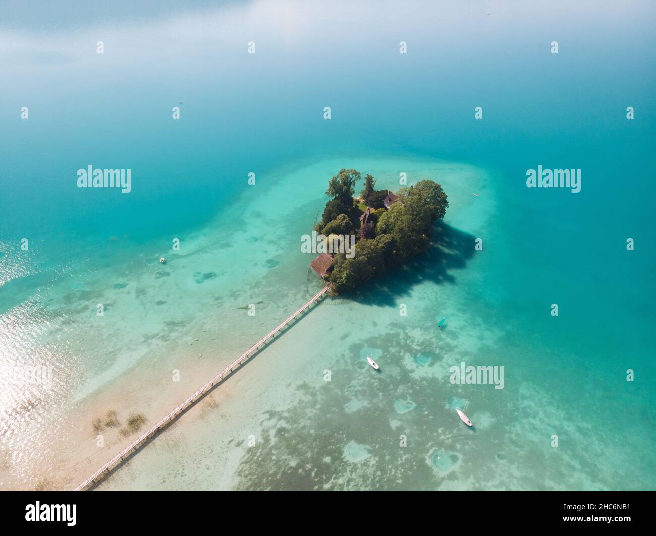 The private island Castle Litzlberg (Schloss Litzlberg) on the Lake ...