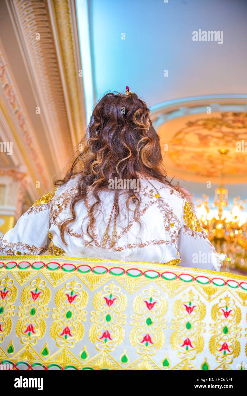 African bride tiara hi-res stock photography and images - Alamy