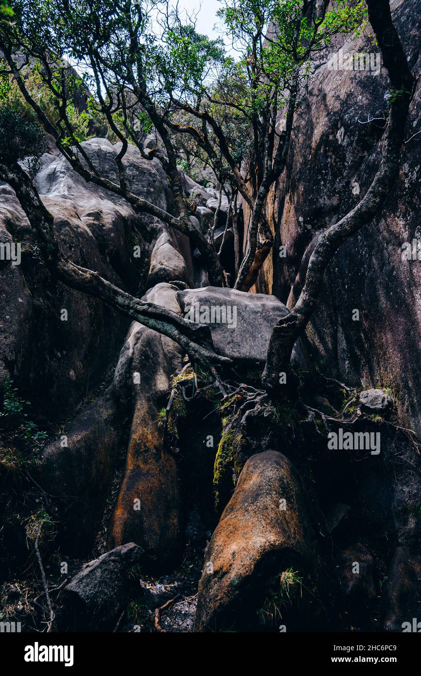 Big boulders hi-res stock photography and images - Alamy