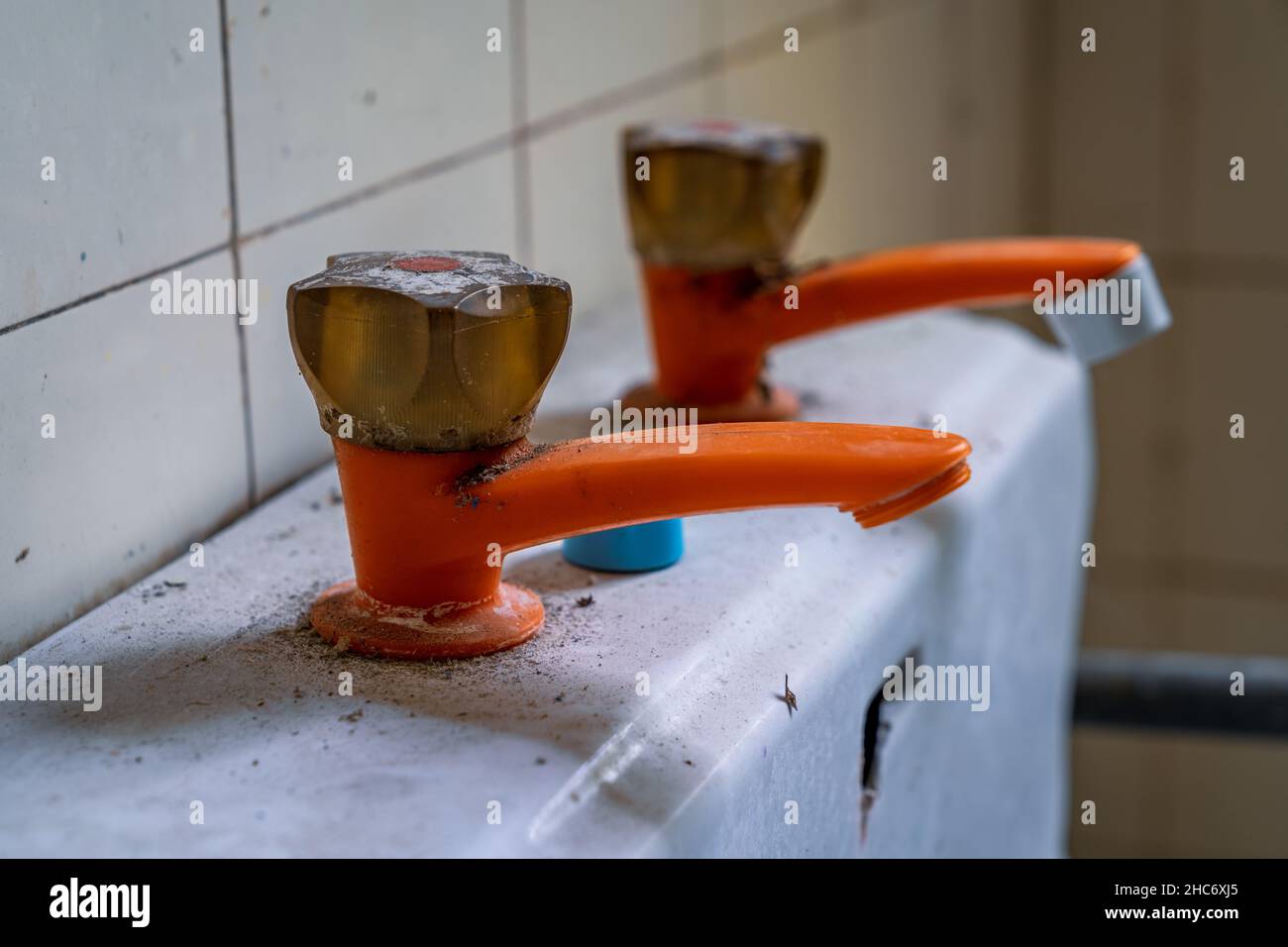 Pastic tub hi-res stock photography and images - Alamy