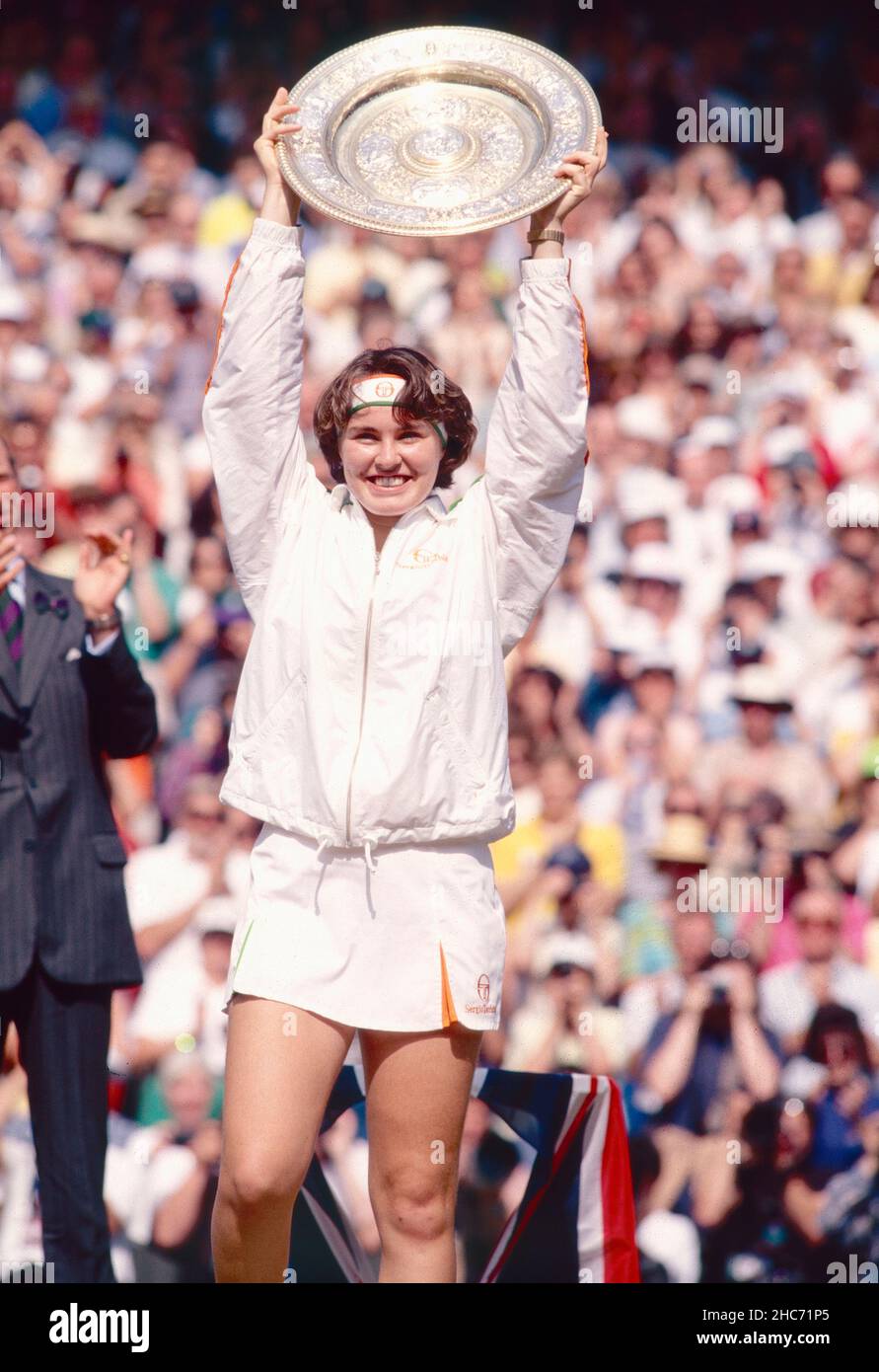 Swiss tennis player Martina Hingis, Wimbledon, UK 1997 Stock Photo - Alamy