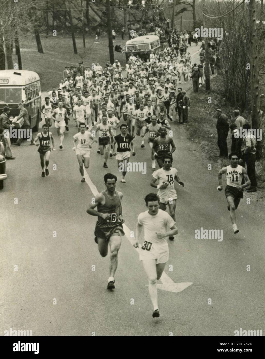 Starting of the 54th Hopkinton Marathon, Massachusetts, USA 1950 Stock ...