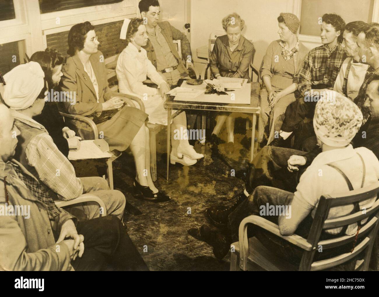 1950s parents hi-res stock photography and images - Alamy