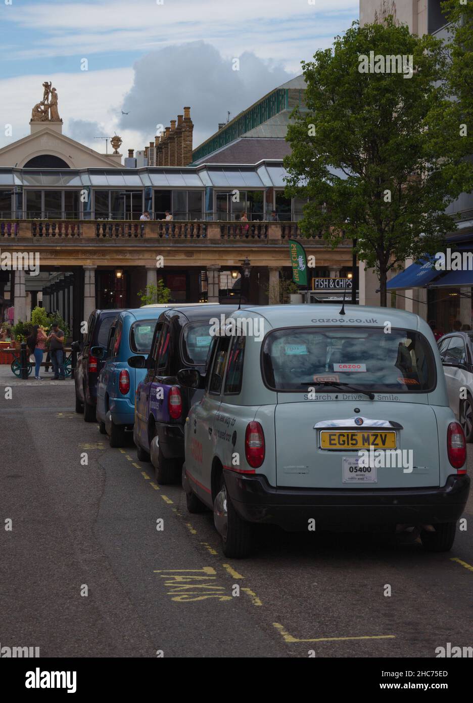 Taxi row hi-res stock photography and images - Alamy