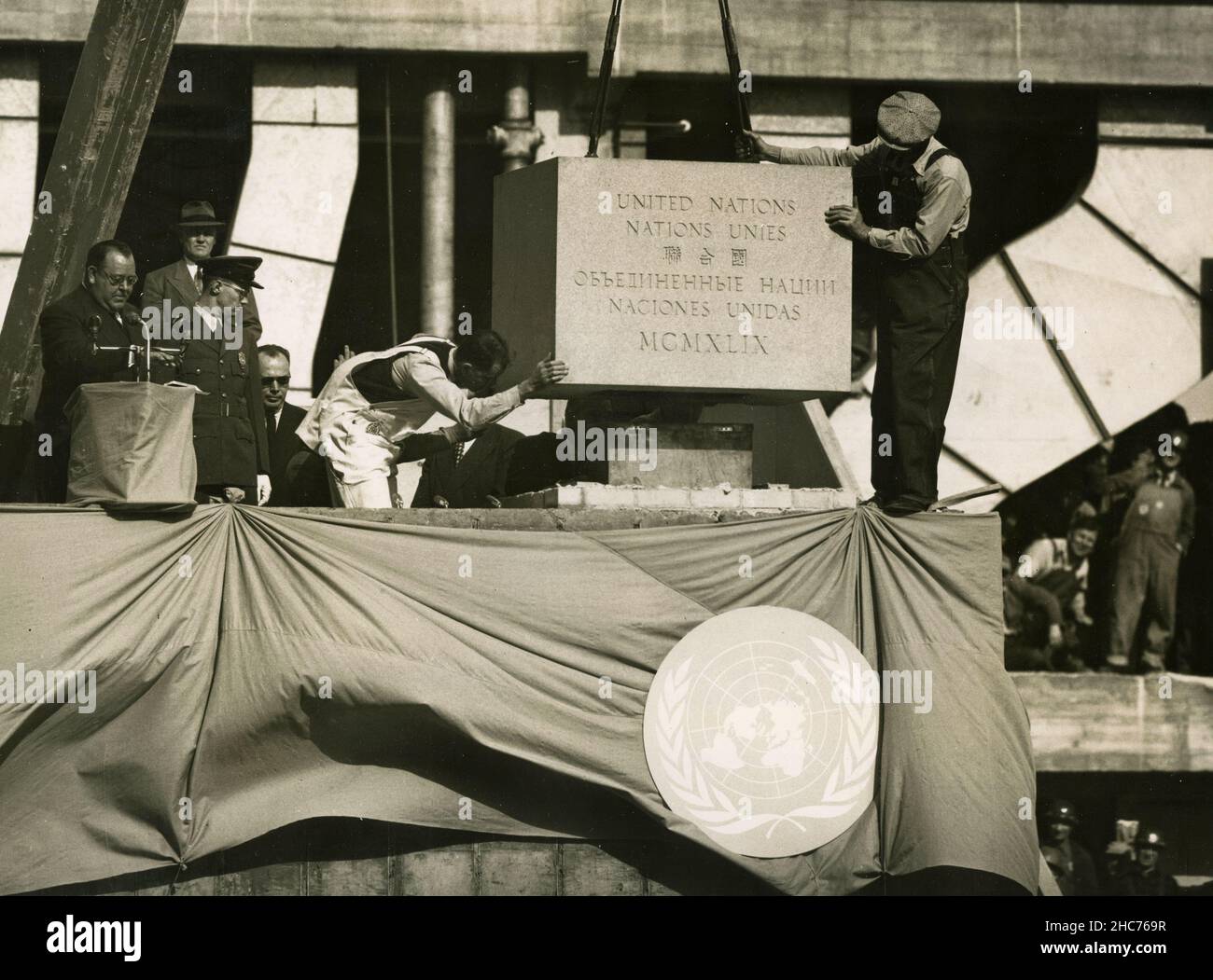 Lowering into place the Cornerstone of the United Nations Building, New ...
