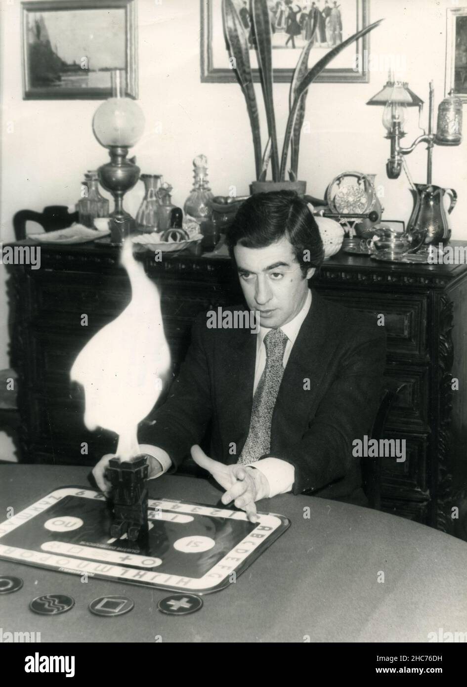 Italian Illusionist and magician Tony Binarelli, Italy 1991 Stock Photo ...