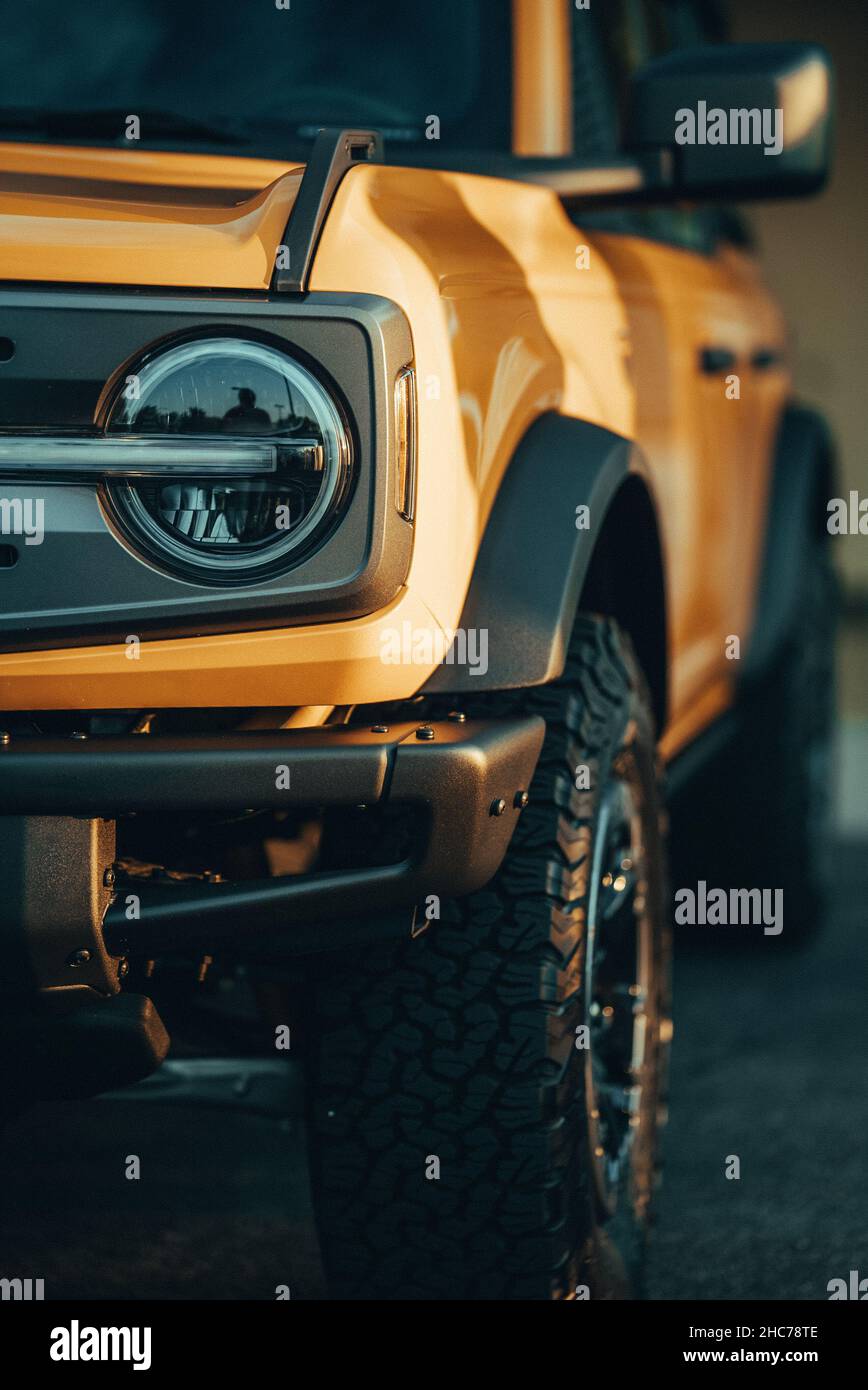 Yellow Ford Bronco Badlands SUV in the USA Stock Photo - Alamy