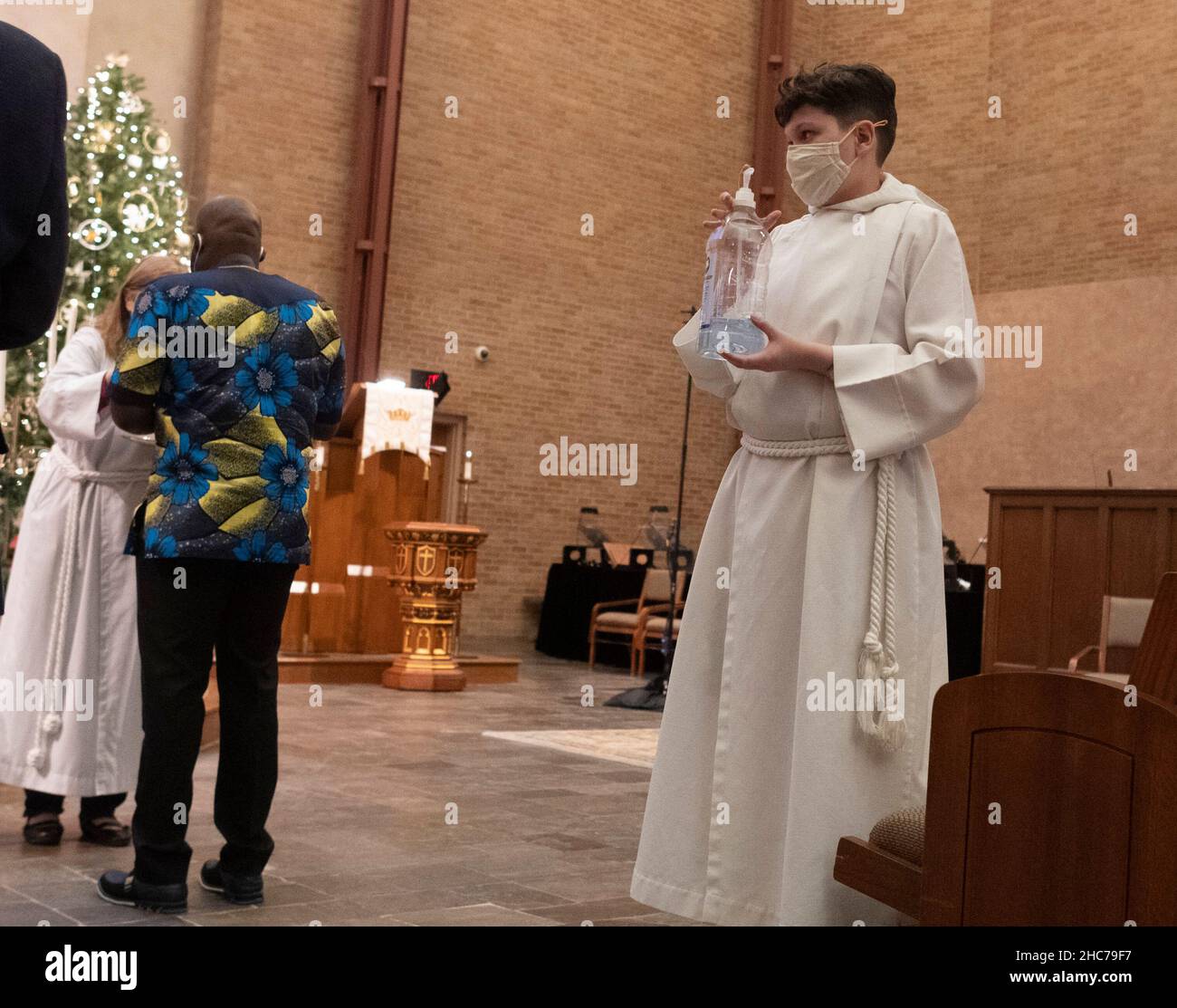 Altar boy church hi-res stock photography and images - Alamy