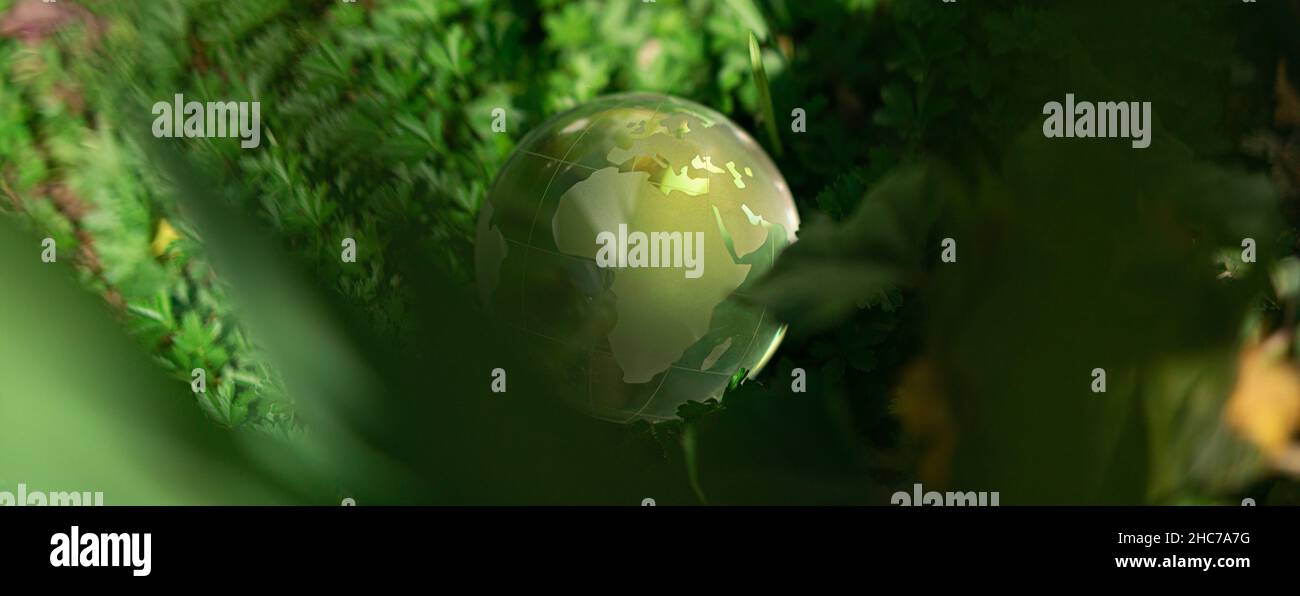 Blurry world map hi-res stock photography and images - Alamy