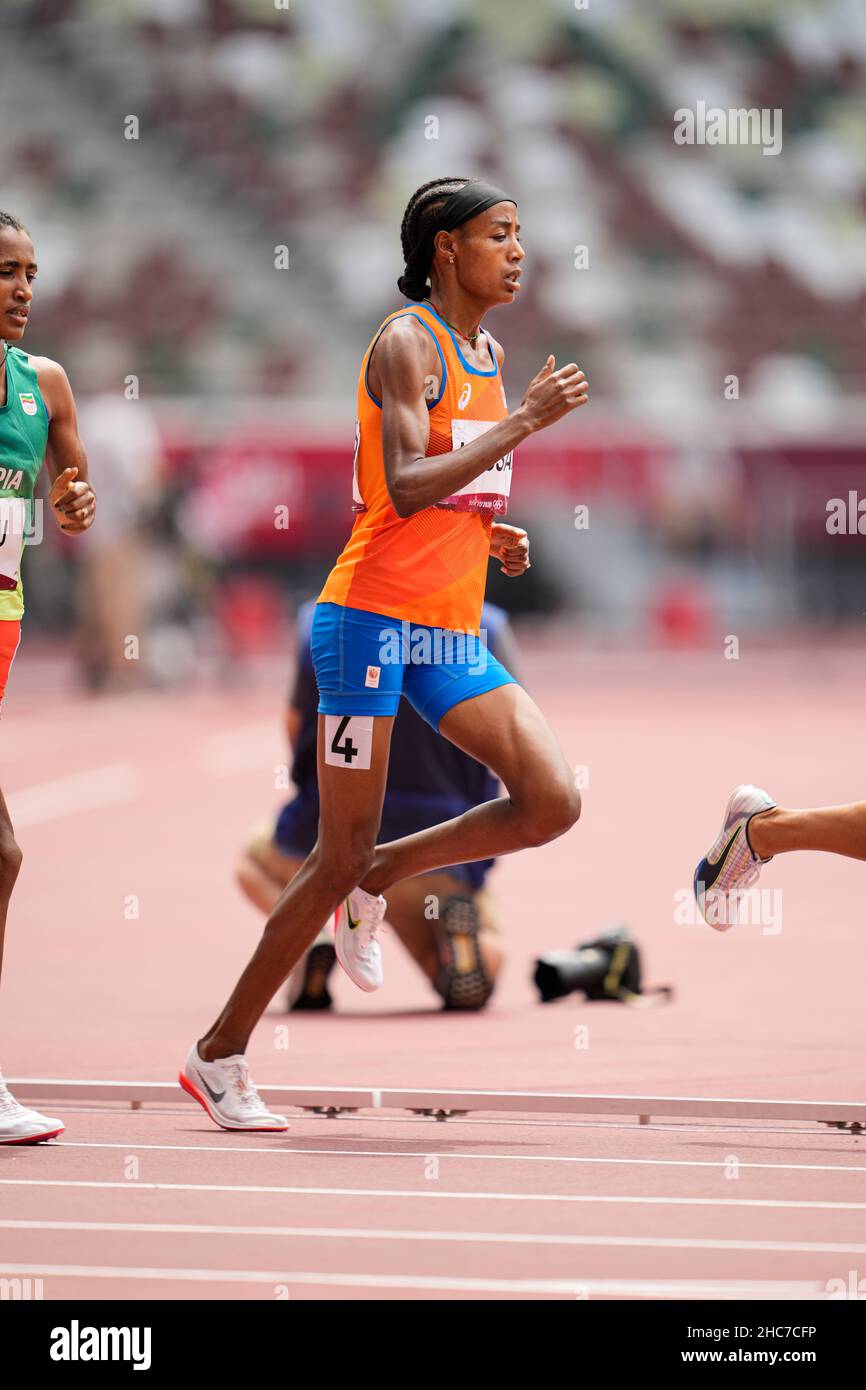 Sifan Hassan participating in the 1500 meters with at the Tokyo 2020 ...