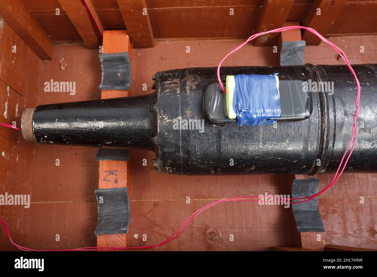 IED (improvised explosive device) with 125mm USSR Tank HEAT Projectile ...