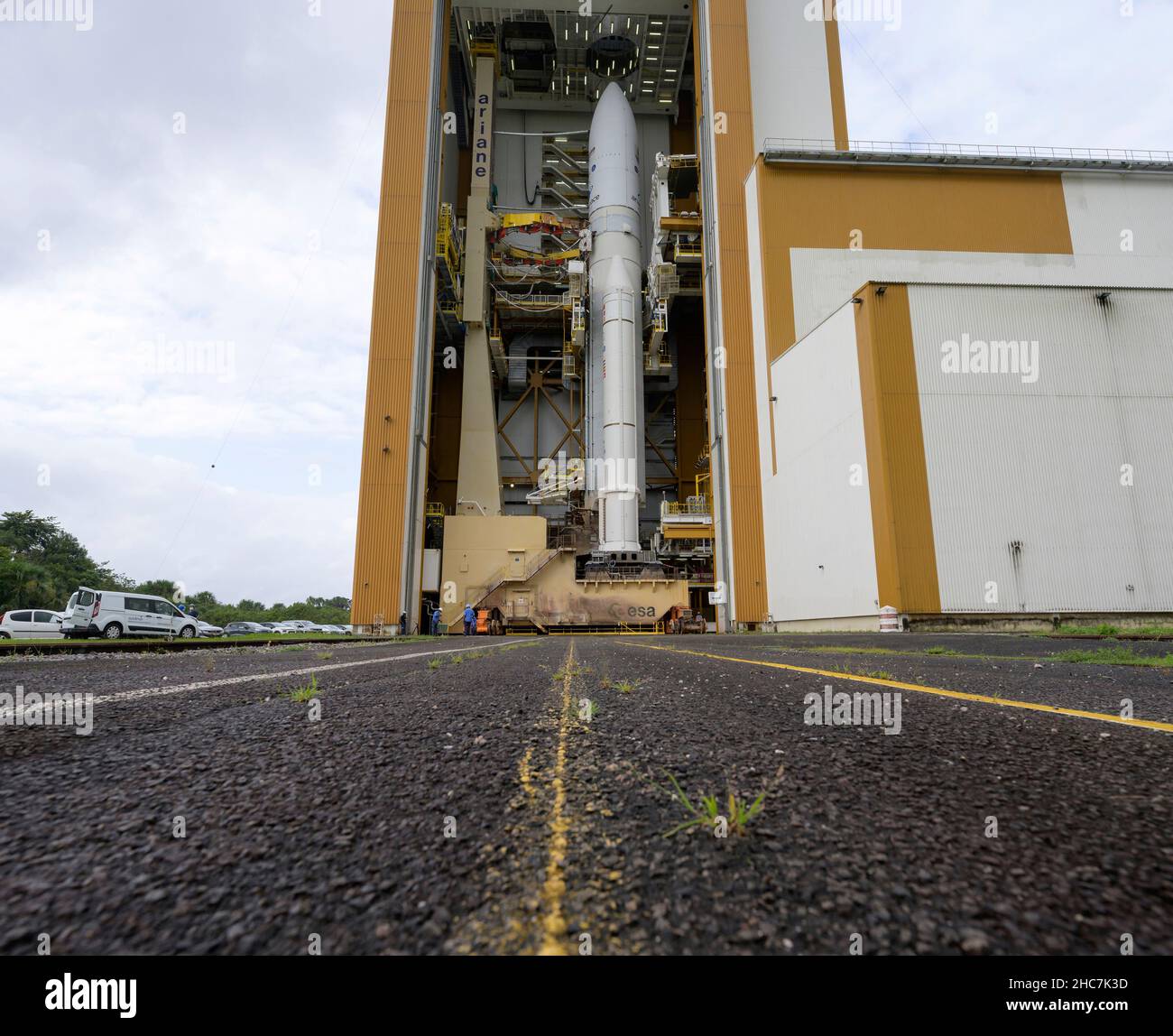 Final assembly building hi-res stock photography and images - Alamy