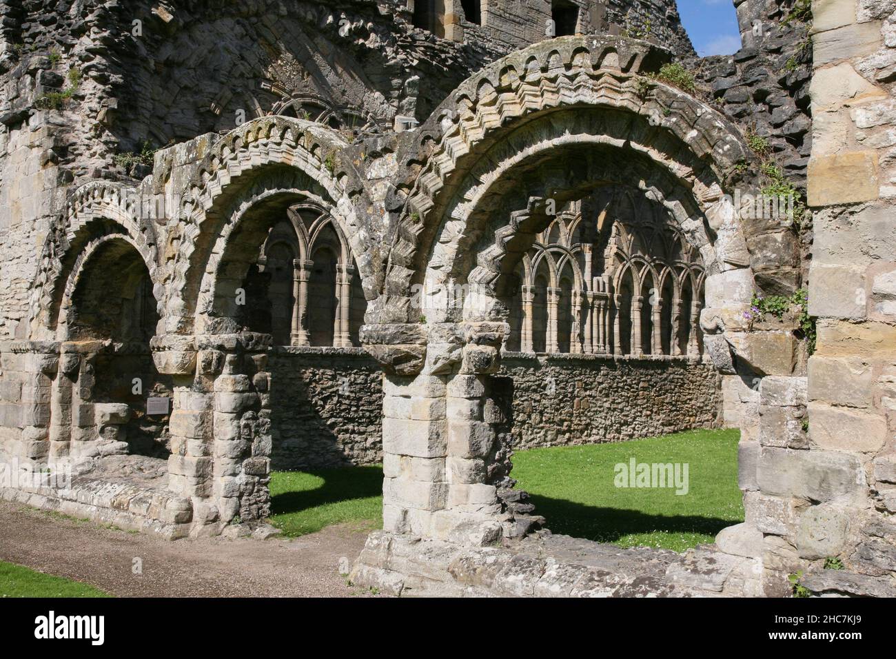 Castle monastery chapter house hi-res stock photography and images - Alamy