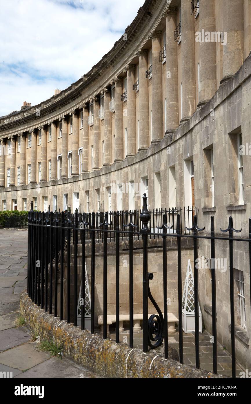 Portrait view of the magnificent Royal Crescent Stock Photo - Alamy
