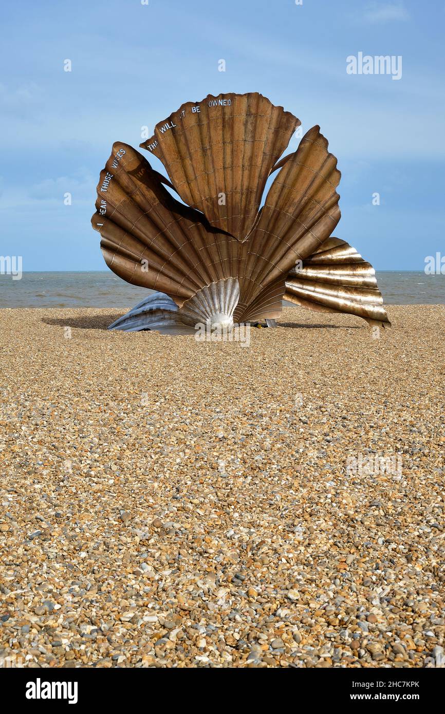 The Scallop Aldeburgh Beach portrait view Stock Photo - Alamy