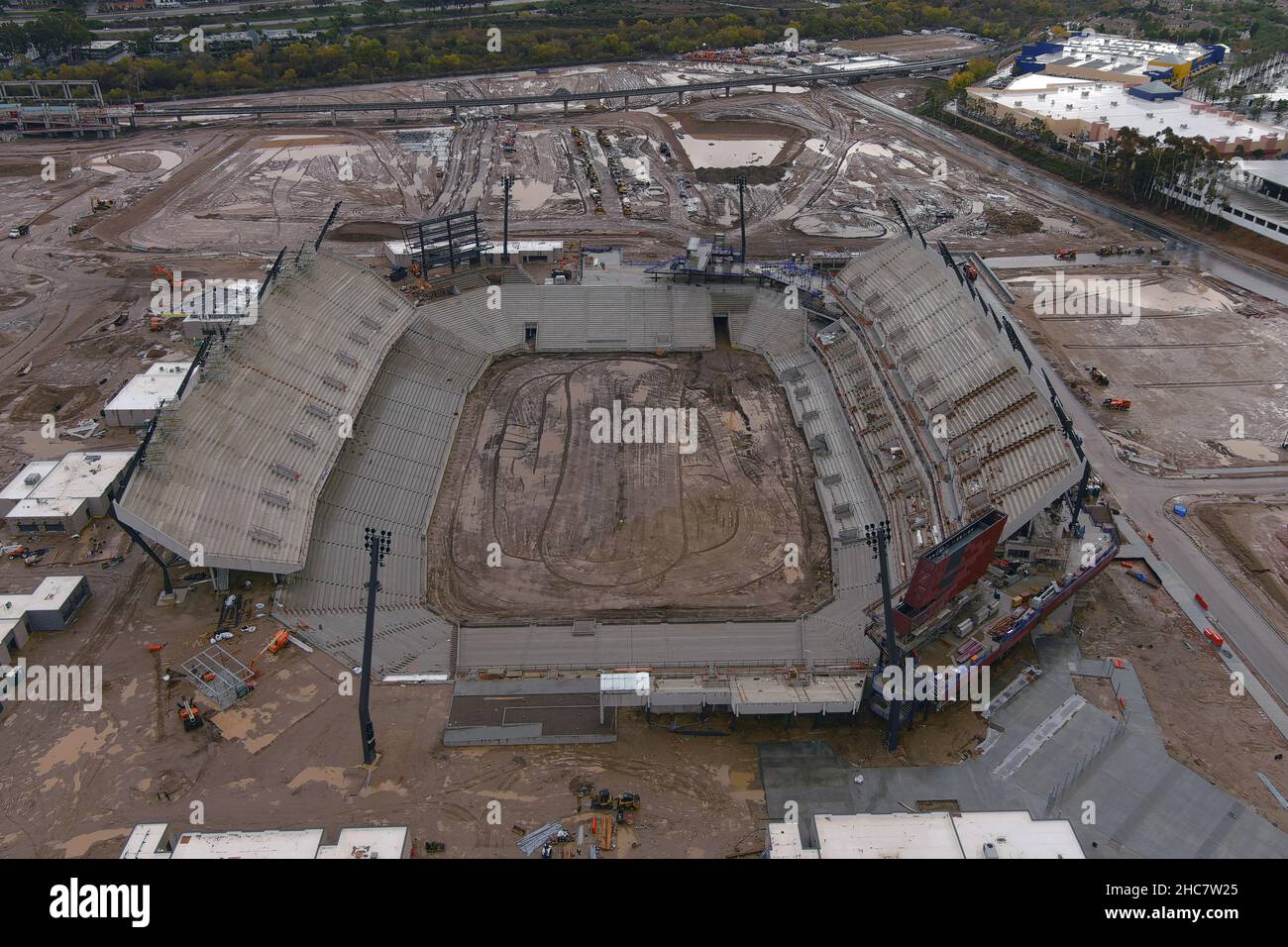 Snapdragon stadium construction hi-res stock photography and images - Alamy