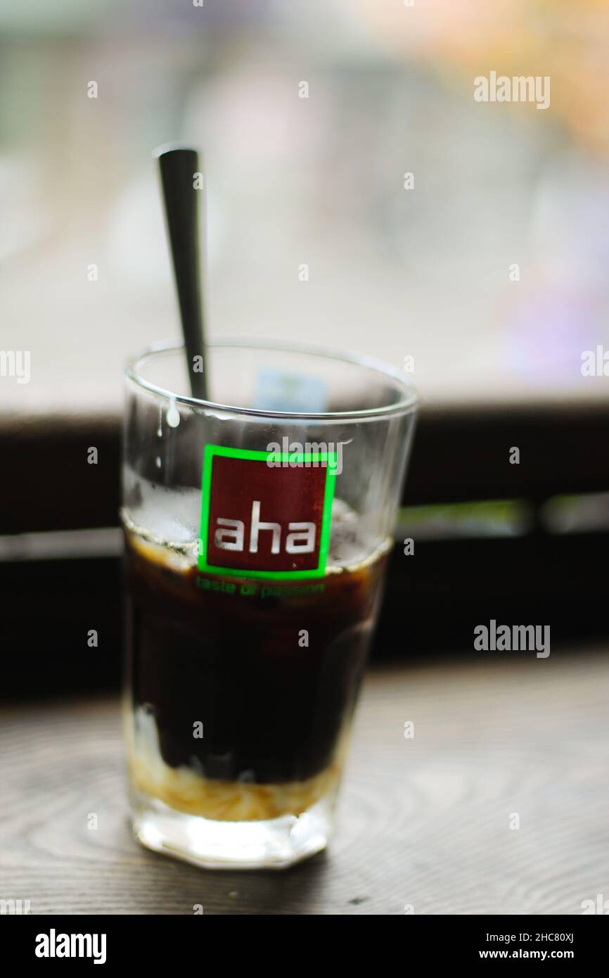 Egg coffee hanoi hi-res stock photography and images - Alamy