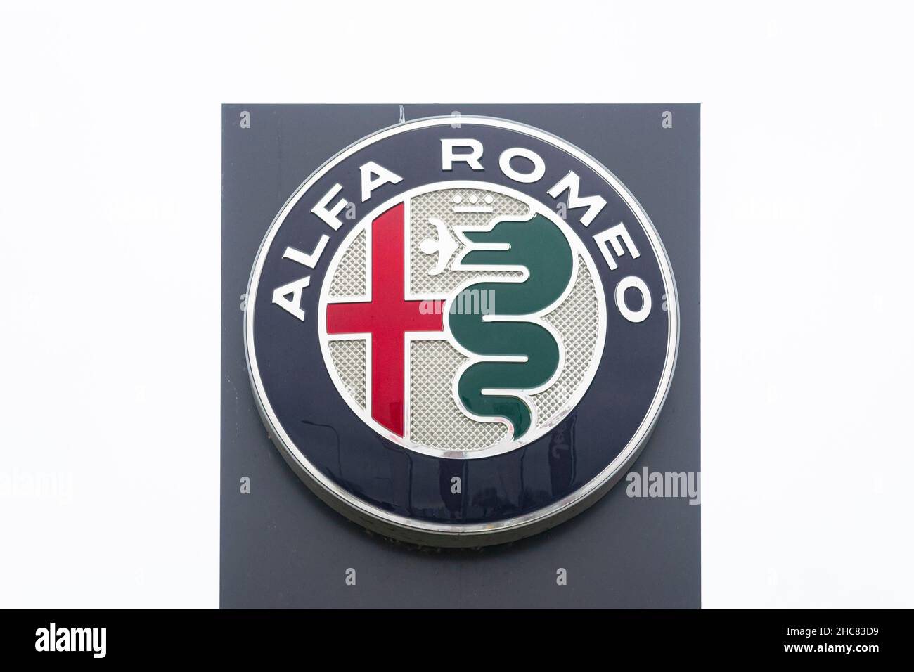 Alfa romeo logo hi-res stock photography and images - Alamy