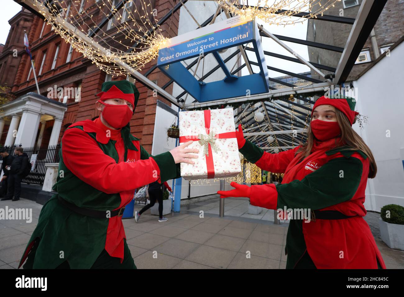 Hamleys elves hi-res stock photography and images - Alamy