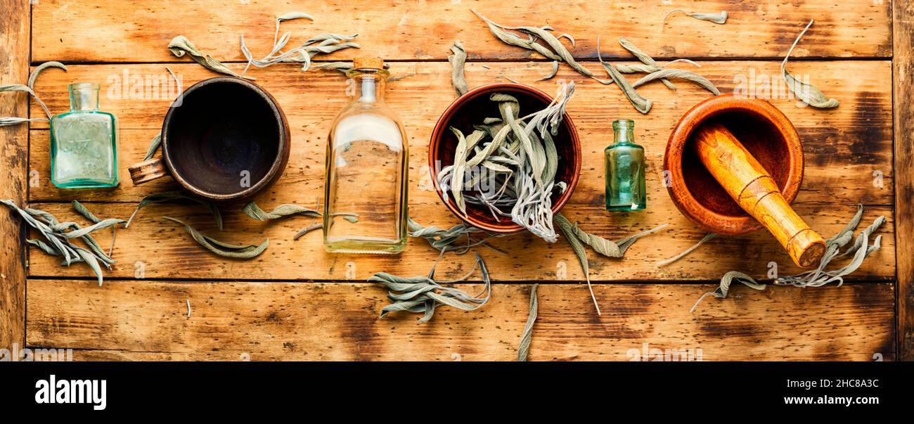 Dry sage leaves dried hi-res stock photography and images - Alamy