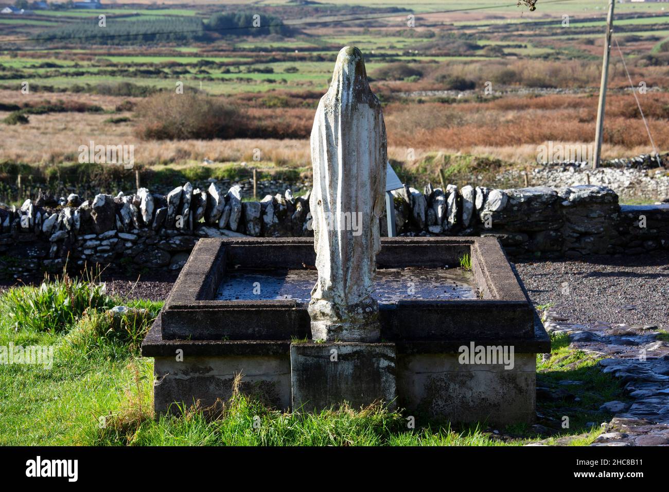 Statue virgin mary ireland hi-res stock photography and images - Alamy