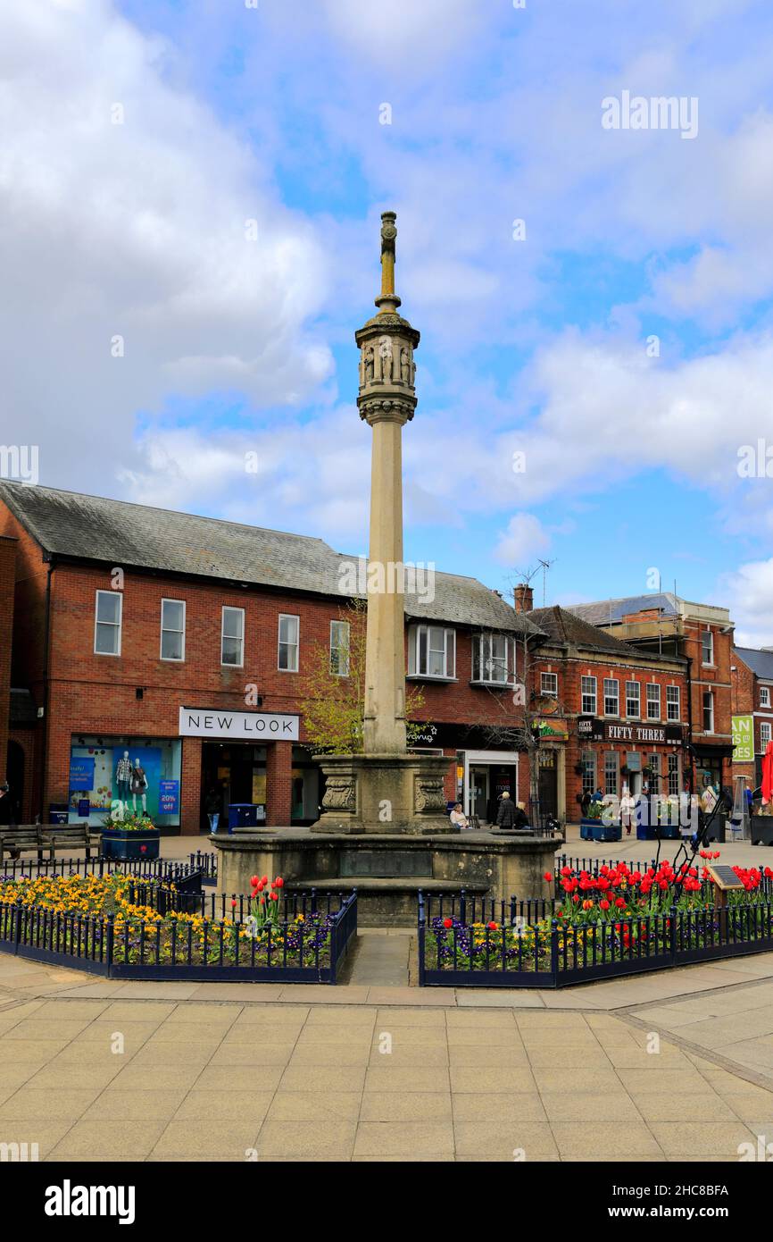 The Market Harborough Memorial and St Dionysius church, Market ...