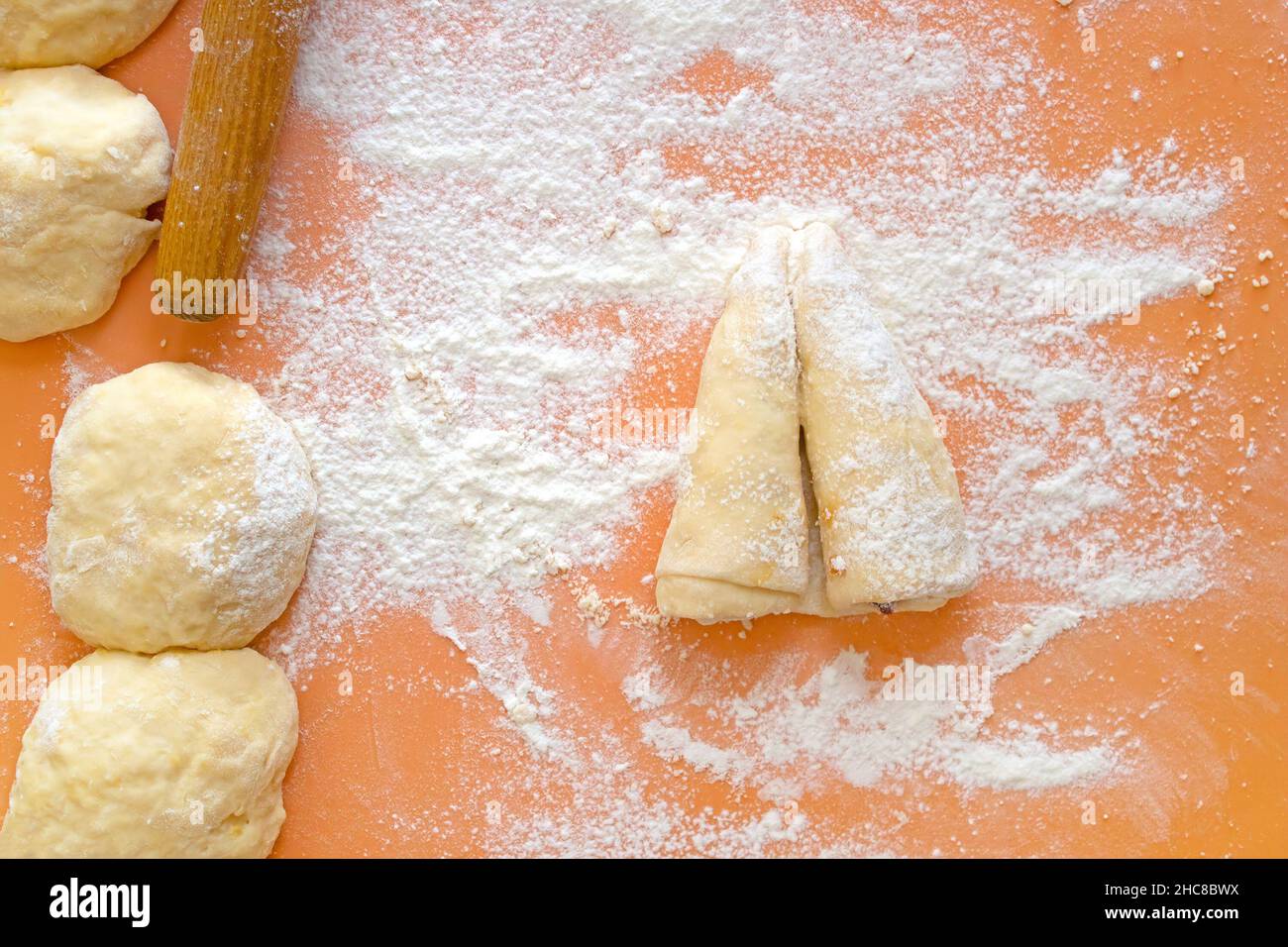 DIY Step 6. Cherry Horn Pie. Wrap the horns from one and the other half ...