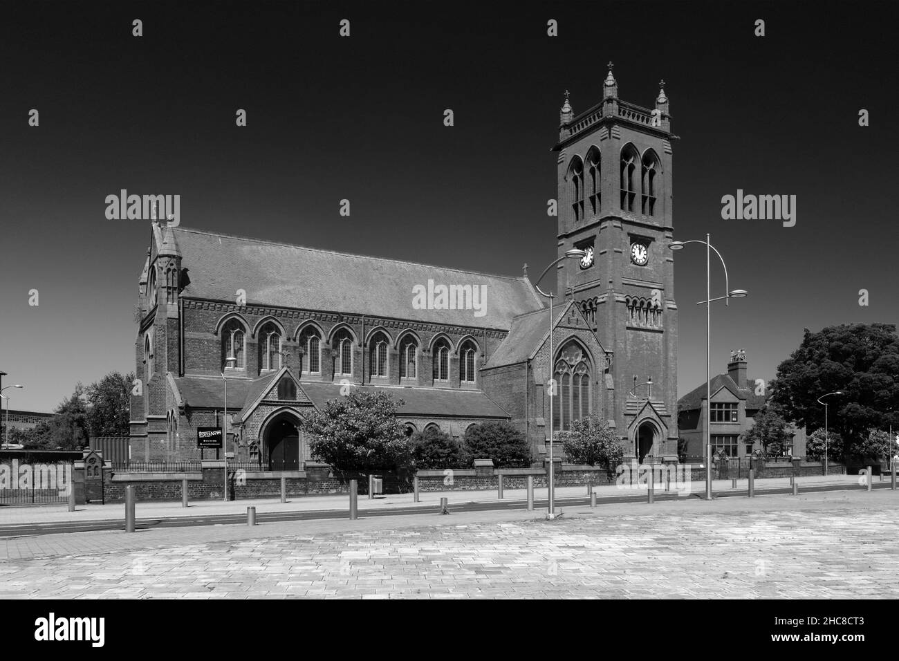Widnes st pauls church hi-res stock photography and images - Alamy